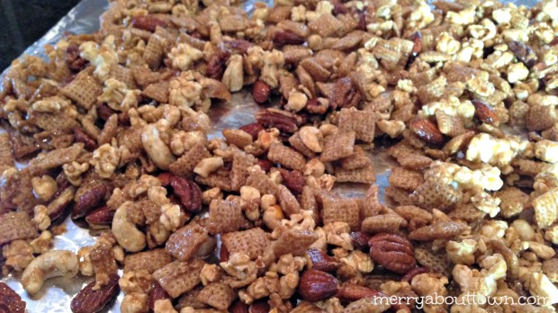Award Show Worthy Caramel Corn And Chocolate Chex Snack Mix Merry About Town award-show-worthy-caramel-corn-and-chocolate-chex-snack-mix-merry-about-town
