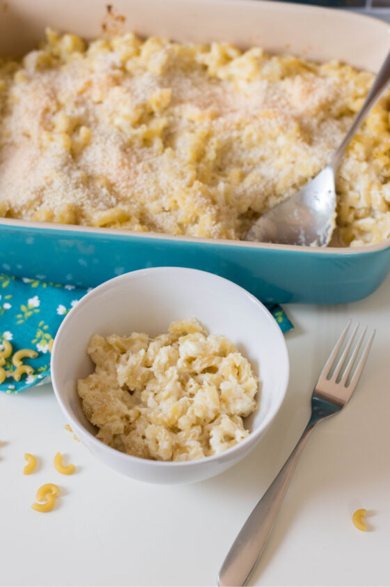 Super Creamy Baked Macaroni and Cheese Recipe - Merry About Town